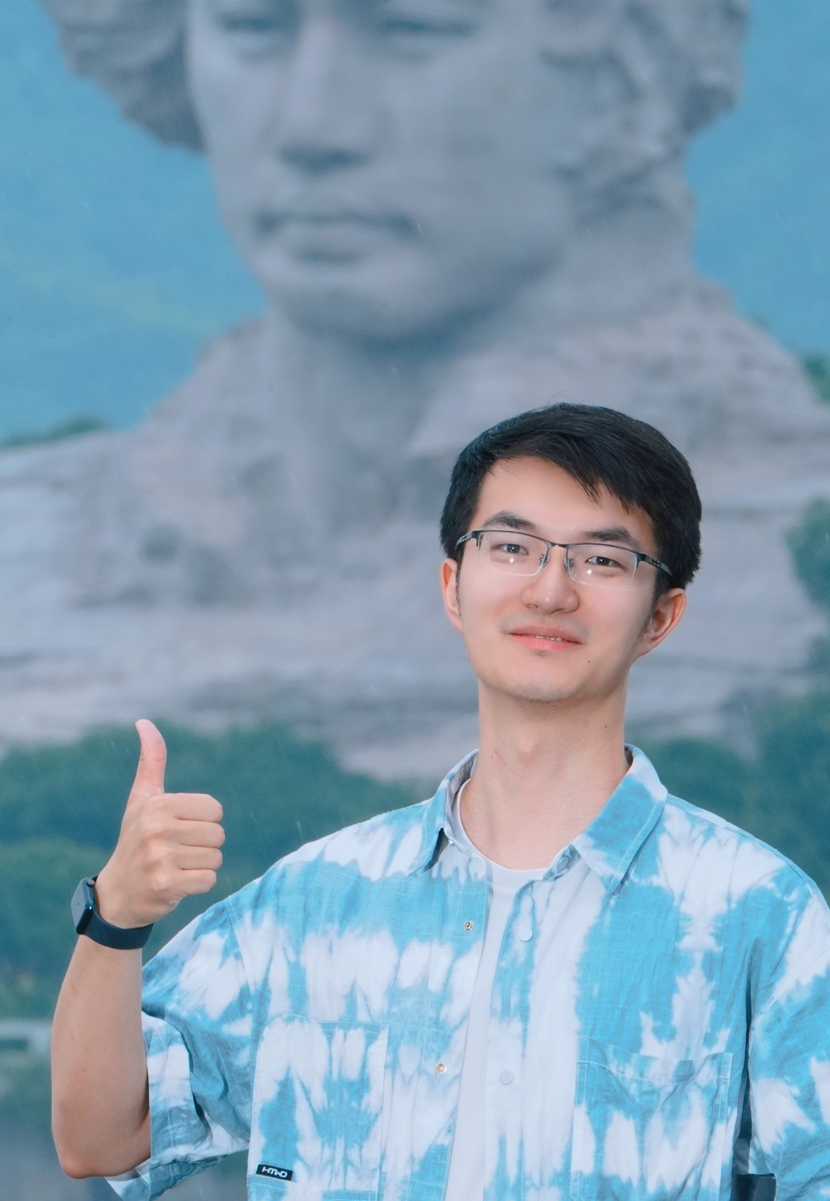 Haoze Dong (董豪泽) - Homepage